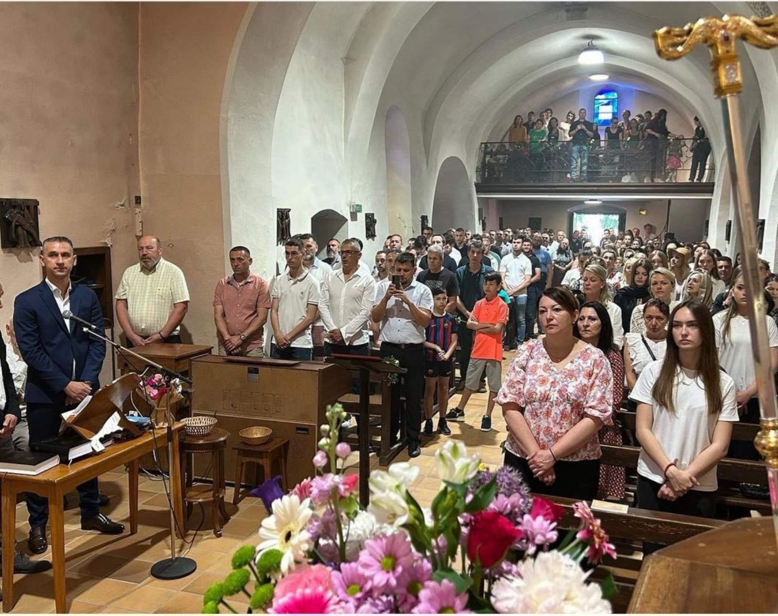 GDE SU SRBI TU JE I CRKVA: Proslavljena prva parohijska slava na istoku ...