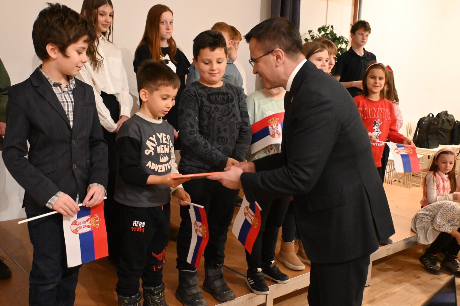 Ministar Milićević poručio dijaspori: „Gde god da živite, vi ste deo ...